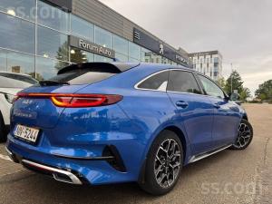 Blue Kia ProCeed 2023 in Riga, with an engine capacity of 1.50 L and mileage of 79 thousand km for 17500 €, photo 4 on AUTOMOTO.COM.LV