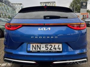 Blue Kia ProCeed 2023 in Riga, with an engine capacity of 1.50 L and mileage of 79 thousand km for 17500 €, photo 5 on AUTOMOTO.COM.LV