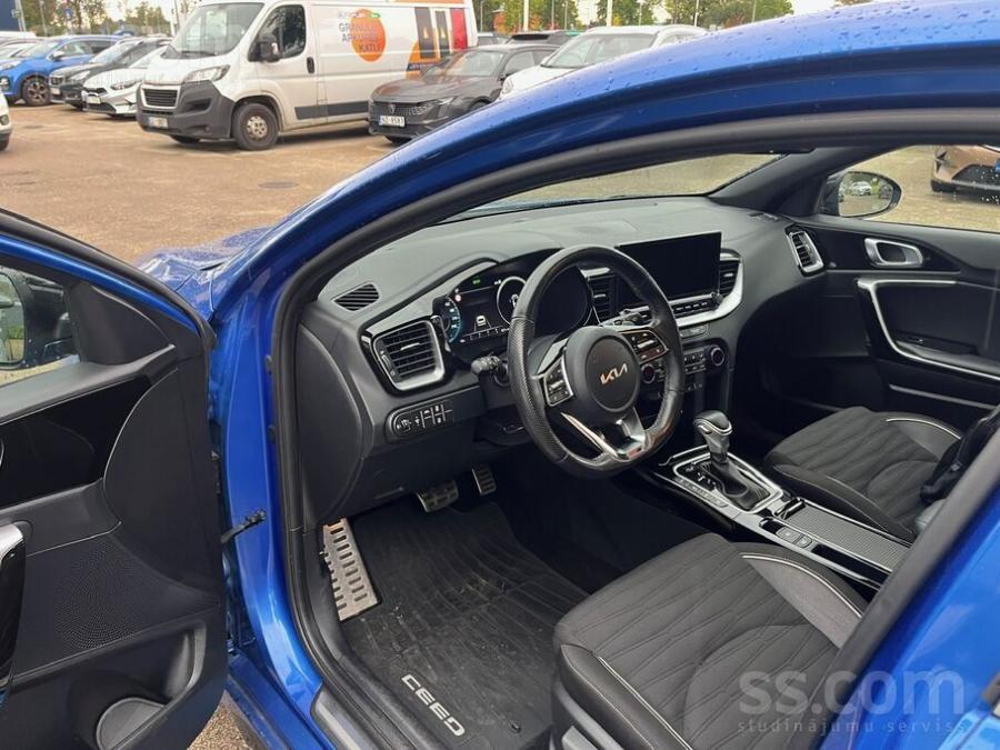 Blue Kia ProCeed 2023 in Riga, with an engine capacity of 1.50 L and mileage of 79 thousand km for 17500 €, photo 6 on AUTOMOTO.COM.LV