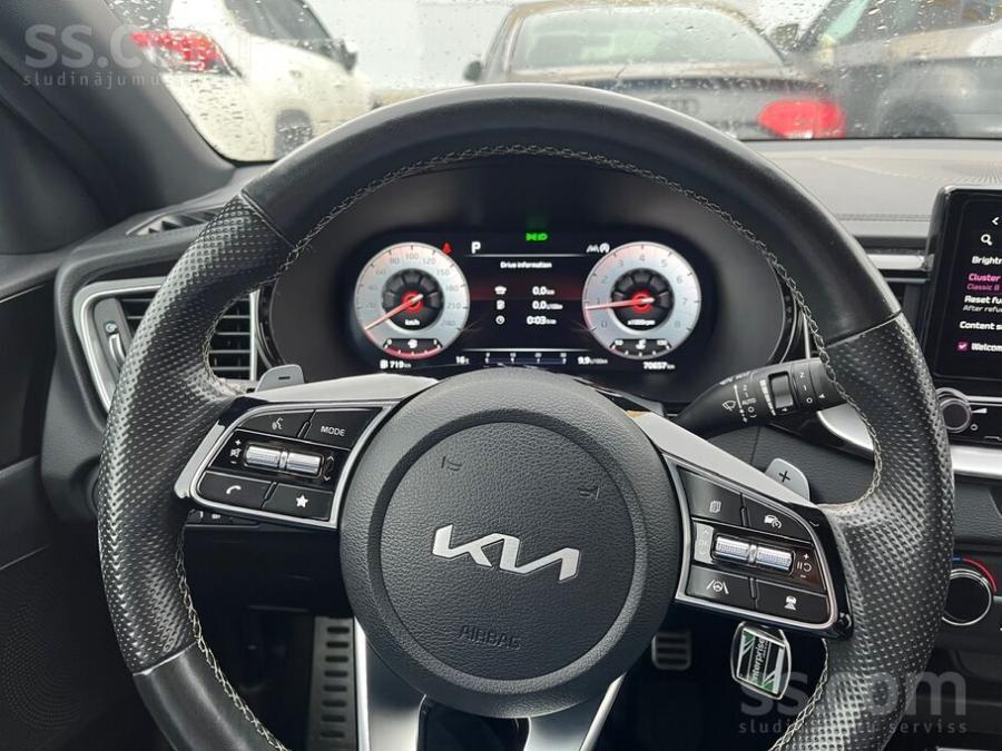 Blue Kia ProCeed 2023 in Riga, with an engine capacity of 1.50 L and mileage of 79 thousand km for 17500 €, photo 12 on AUTOMOTO.COM.LV