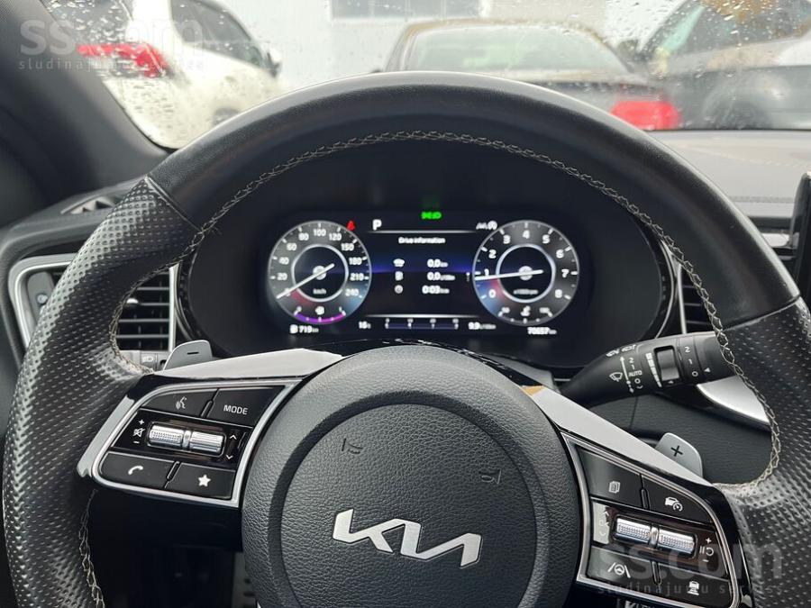 Blue Kia ProCeed 2023 in Riga, with an engine capacity of 1.50 L and mileage of 79 thousand km for 17500 €, photo 15 on AUTOMOTO.COM.LV