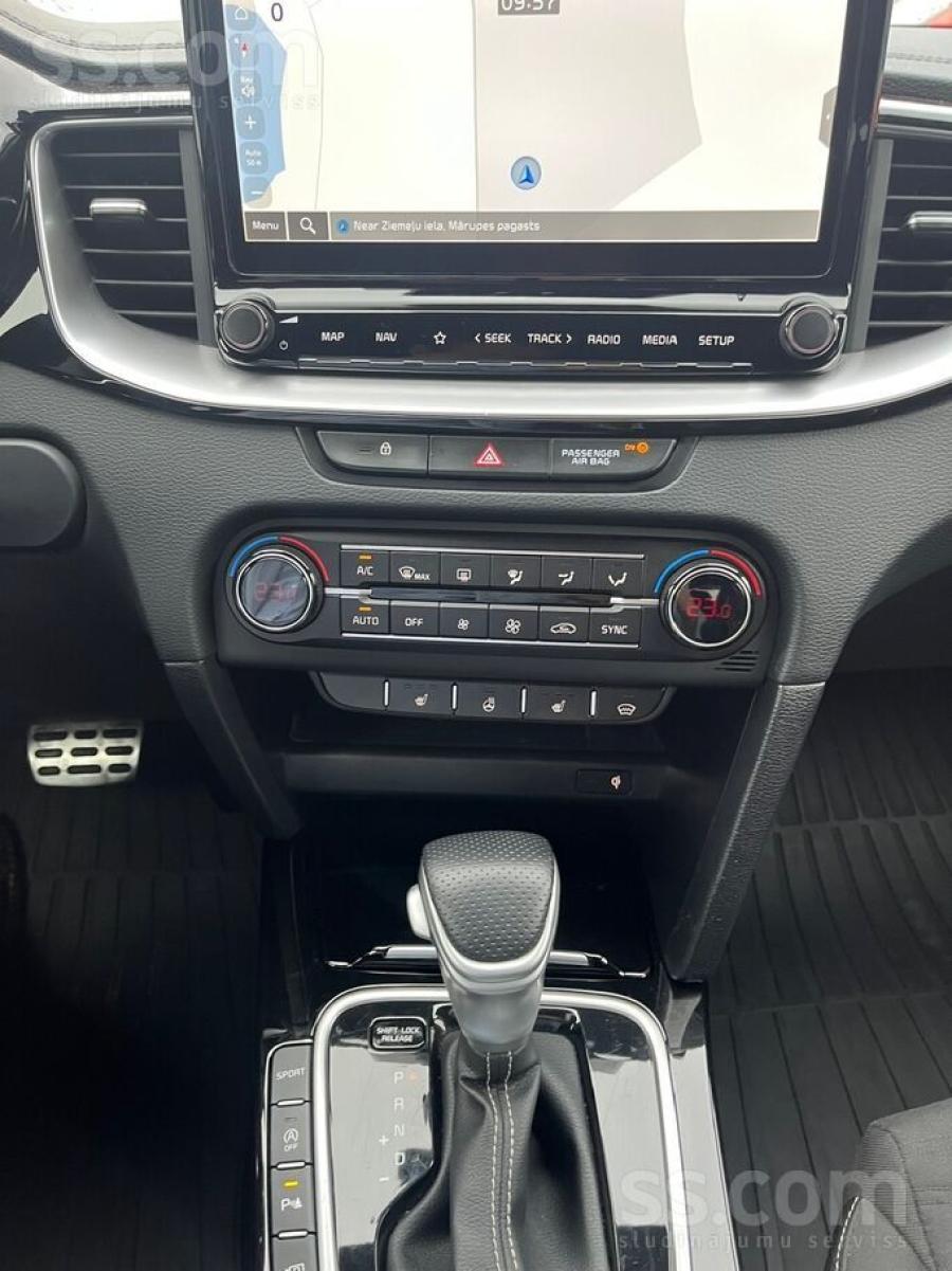 Blue Kia ProCeed 2023 in Riga, with an engine capacity of 1.50 L and mileage of 79 thousand km for 17500 €, photo 21 on AUTOMOTO.COM.LV