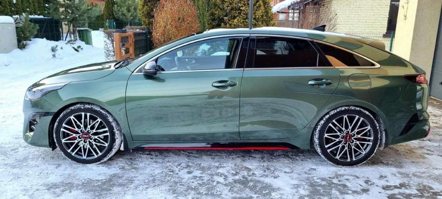 Green Kia ProCeed 2024 in Kaunas, with an engine capacity of 1.59 L and mileage of 32 thousand km for 25000 €, photo 5 on AUTOMOTO.COM.LV