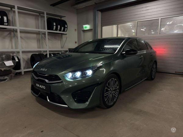 Green Kia ProCeed 2022 in Vilnius, with an engine capacity of 1.50 L and mileage of 85 thousand km for 19500 €, photo 1 on AUTOMOTO.COM.LV