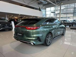 Green Kia ProCeed 2022 in Vilnius, with an engine capacity of 1.50 L and mileage of 85 thousand km for 19500 €, photo 2 on AUTOMOTO.COM.LV