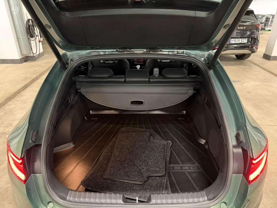Green Kia ProCeed 2023 in Vilnius, with an engine capacity of 1.60 L and mileage of 54 thousand km for 26900 €, photo 10 on AUTOMOTO.COM.LV
