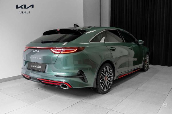Green Kia ProCeed 2023 in Vilnius, with an engine capacity of 1.60 L and mileage of 54 thousand km for 26900 €, photo 3 on AUTOMOTO.COM.LV
