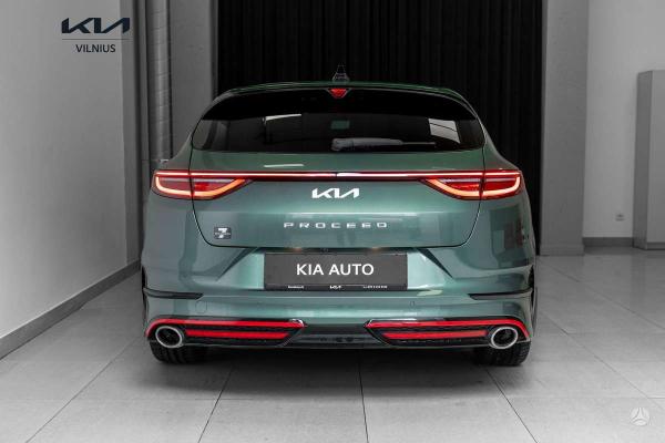 Green Kia ProCeed 2023 in Vilnius, with an engine capacity of 1.60 L and mileage of 54 thousand km for 26900 €, photo 5 on AUTOMOTO.COM.LV
