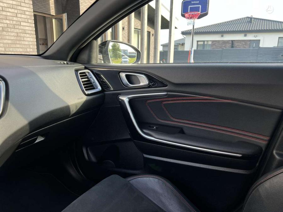 Pelēks Kia ProCeed 2021 Kauņa, ar dzinēja tilpumu 1.59 L un nobraukumu 79 tūkst. km par 19500 €, foto 17 vietnē AUTOMOTO.COM.LV