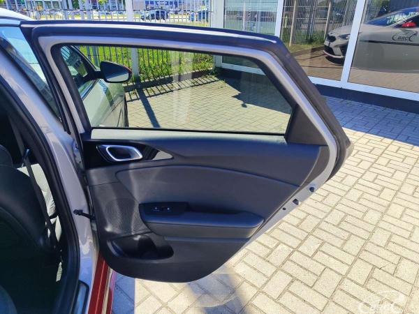 Pelēks Kia ProCeed 2019 Klaipėda, ar dzinēja tilpumu 1.59 L un nobraukumu 59 tūkst. km par 15900 €, foto 10 vietnē AUTOMOTO.COM.LV
