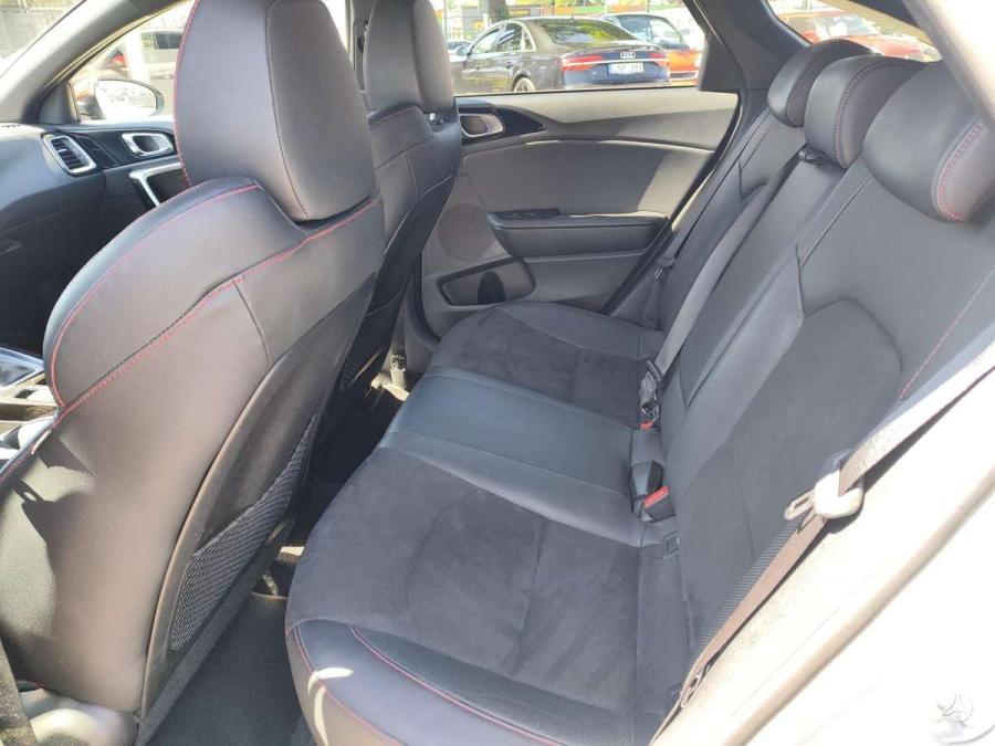 Grey Kia ProCeed 2019 in Klaipeda, with an engine capacity of 1.59 L and mileage of 59 thousand km for 15900 €, photo 19 on AUTOMOTO.COM.LV