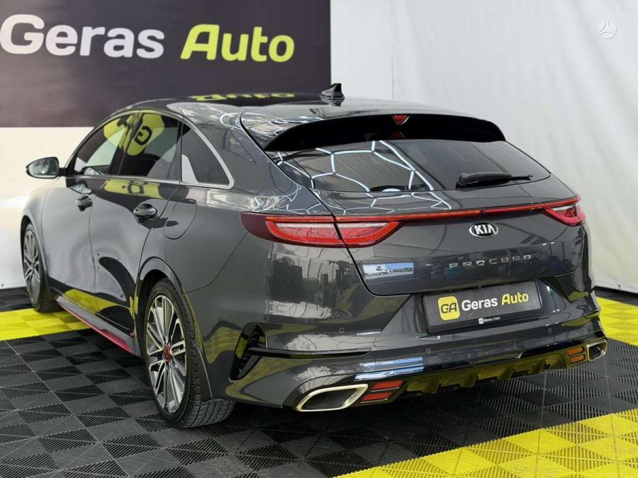 Grey Kia ProCeed 2019 in Vilnius, with an engine capacity of 1.59 L and mileage of 104 thousand km for 16490 €, photo 7 on AUTOMOTO.COM.LV