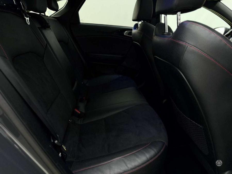 Grey Kia ProCeed 2019 in Vilnius, with an engine capacity of 1.59 L and mileage of 104 thousand km for 16490 €, photo 15 on AUTOMOTO.COM.LV