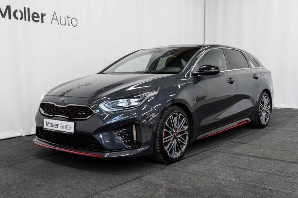 Grey Kia ProCeed 2021 in Tallinn, with an engine capacity of 1.60 L and mileage of 56 thousand km for 19900 €, photo 1 on AUTOMOTO.COM.LV