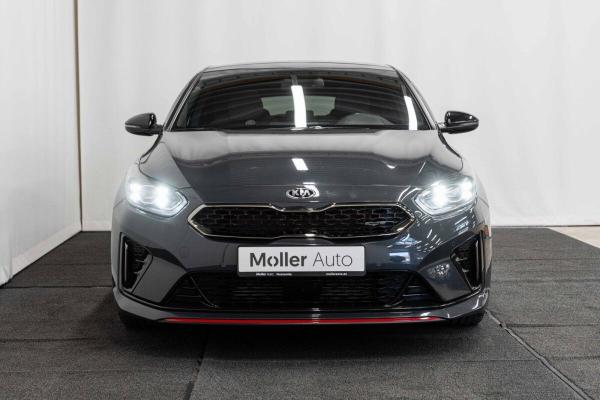 Grey Kia ProCeed 2021 in Tallinn, with an engine capacity of 1.60 L and mileage of 56 thousand km for 19900 €, photo 3 on AUTOMOTO.COM.LV