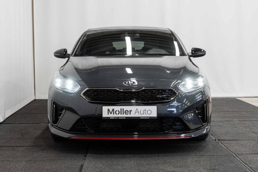Grey Kia ProCeed 2021 in Tallinn, with an engine capacity of 1.60 L and mileage of 56 thousand km for 19900 €, photo 3 on AUTOMOTO.COM.LV