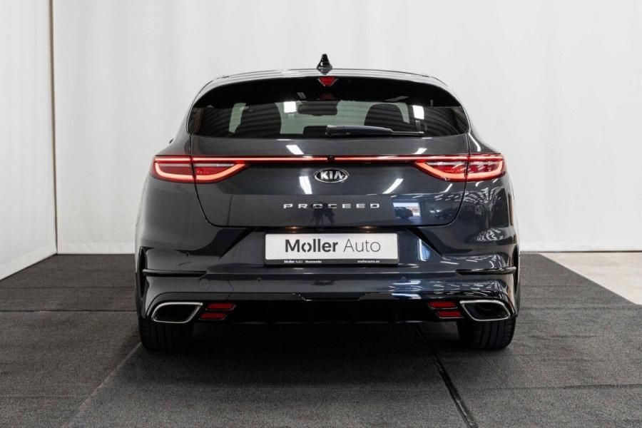 Grey Kia ProCeed 2021 in Tallinn, with an engine capacity of 1.60 L and mileage of 56 thousand km for 19900 €, photo 6 on AUTOMOTO.COM.LV