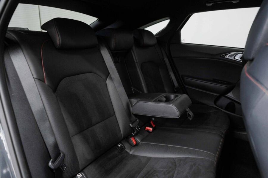 Grey Kia ProCeed 2021 in Tallinn, with an engine capacity of 1.60 L and mileage of 56 thousand km for 19900 €, photo 17 on AUTOMOTO.COM.LV