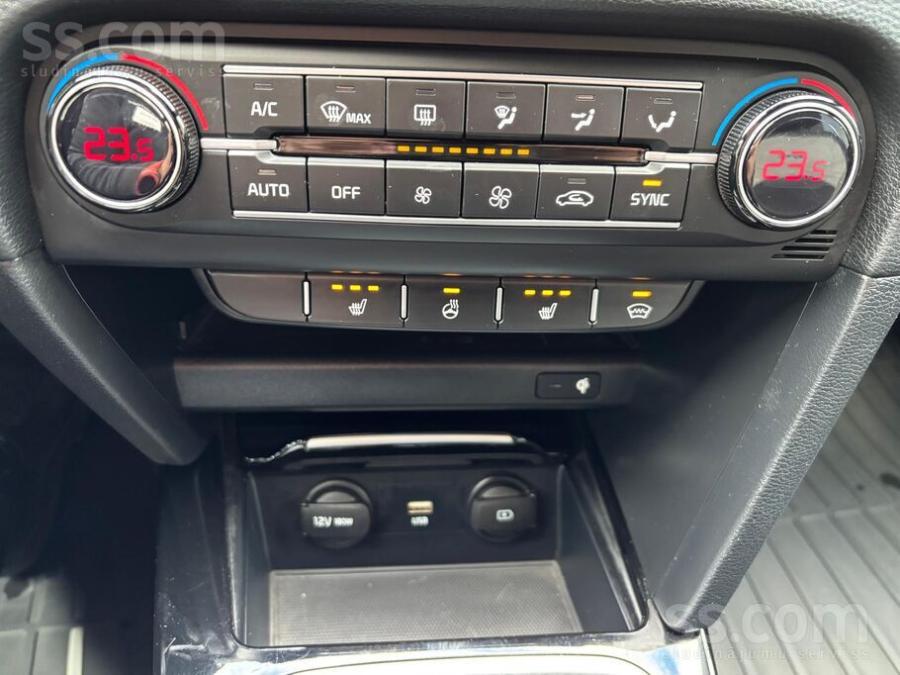 Pelēks Kia ProCeed 2021 Liepāja, ar dzinēja tilpumu 1.50 L un nobraukumu 71 tūkst. km par 16940 €, foto 28 vietnē AUTOMOTO.COM.LV