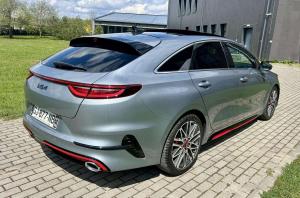 Grey Kia ProCeed 2022 in Taurage, with an engine capacity of 1.59 L and mileage of 230 thousand km for 14300 €, photo 5 on AUTOMOTO.COM.LV