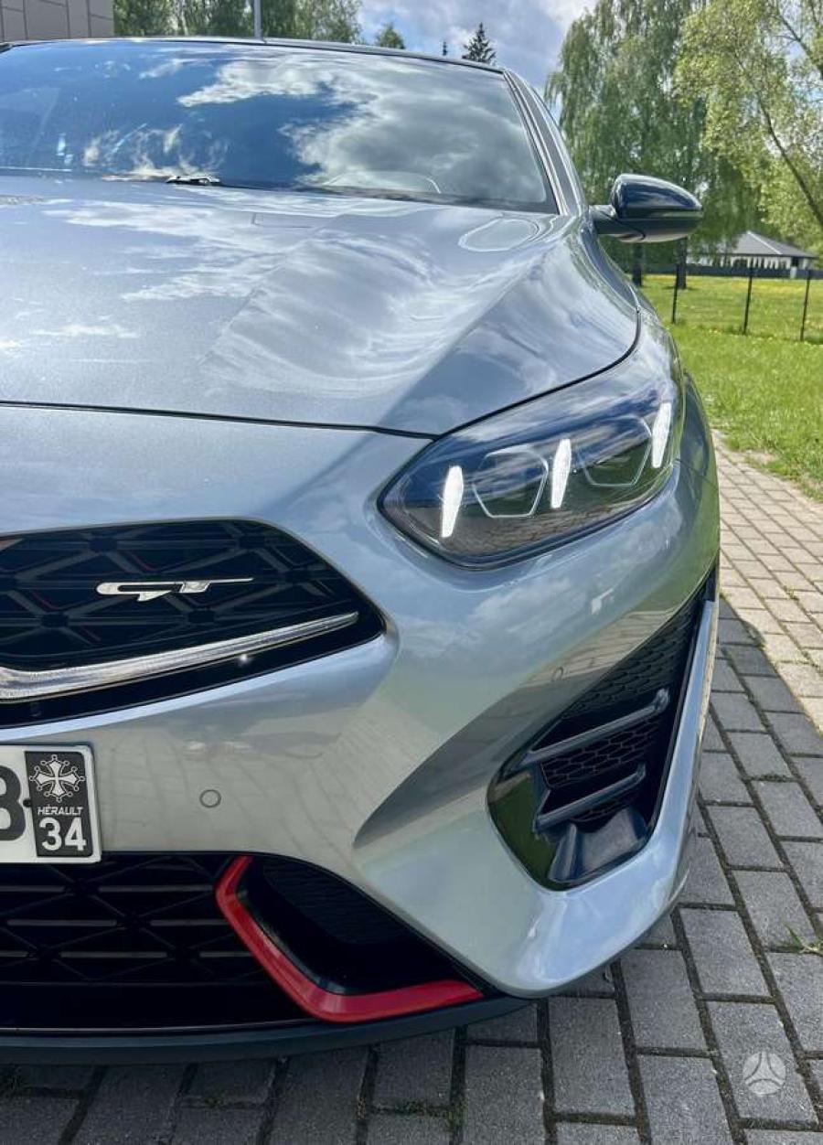 Grey Kia ProCeed 2022 in Taurage, with an engine capacity of 1.59 L and mileage of 230 thousand km for 14300 €, photo 8 on AUTOMOTO.COM.LV