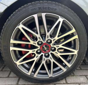 Grey Kia ProCeed 2022 in Taurage, with an engine capacity of 1.59 L and mileage of 230 thousand km for 14300 €, photo 33 on AUTOMOTO.COM.LV