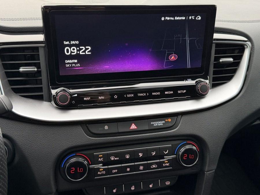 Pelēks Kia ProCeed 2023 Pērnava, ar dzinēja tilpumu 1.60 L un nobraukumu 48 tūkst. km par 23900 €, foto 10 vietnē AUTOMOTO.COM.LV