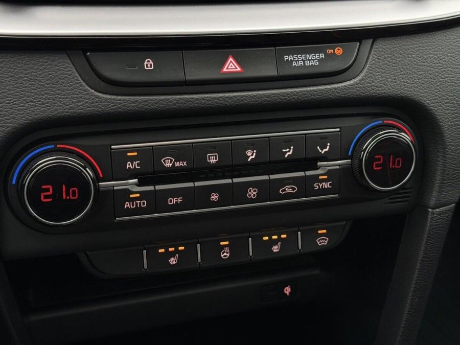 Pelēks Kia ProCeed 2023 Pērnava, ar dzinēja tilpumu 1.60 L un nobraukumu 48 tūkst. km par 23900 €, foto 11 vietnē AUTOMOTO.COM.LV