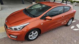 Oranžs Kia ProCeed 2013 Kauņa, ar dzinēja tilpumu 1.40 L un nobraukumu 191 tūkst. km par 4900 €, foto  vietnē AUTOMOTO.COM.LV