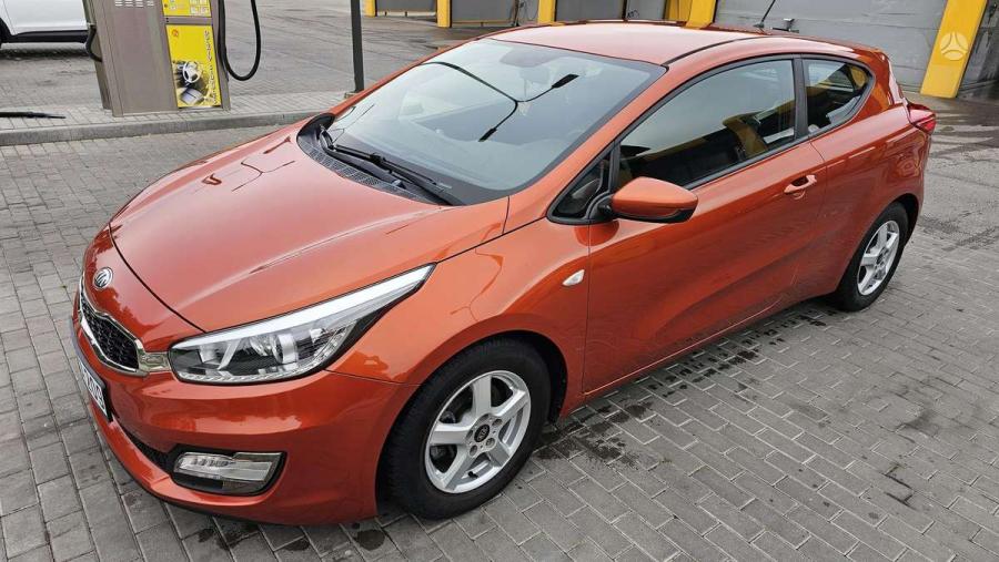 Orange Kia ProCeed 2013 in Kaunas, with an engine capacity of 1.40 L and mileage of 191 thousand km for 4750 €, photo 1 on AUTOMOTO.COM.LV
