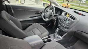 Orange Kia ProCeed 2013 in Kaunas, with an engine capacity of 1.40 L and mileage of 191 thousand km for 4750 €, photo 15 on AUTOMOTO.COM.LV