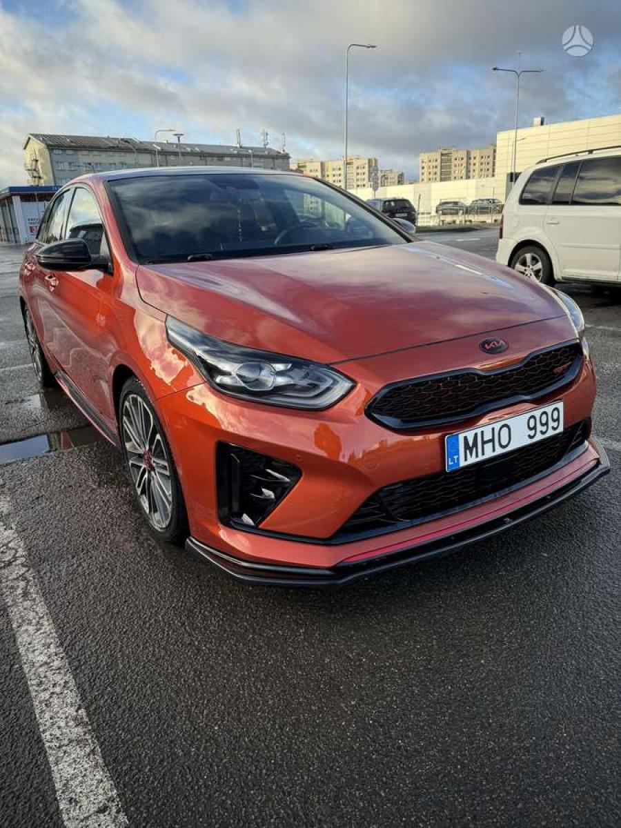 Orange Kia ProCeed 2021 in Vilnius, with an engine capacity of 1.59 L and mileage of 36 thousand km for 21000 €, photo 1 on AUTOMOTO.COM.LV