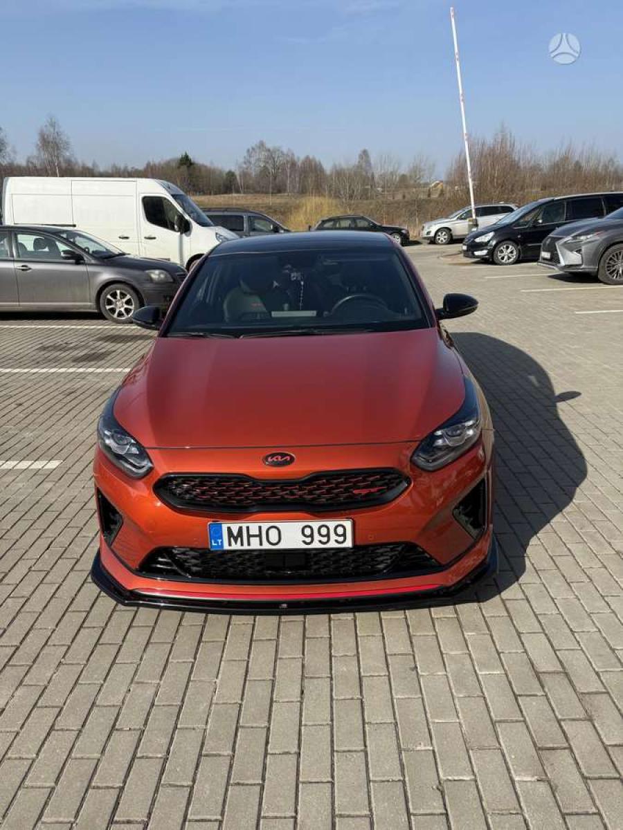 Orange Kia ProCeed 2021 in Vilnius, with an engine capacity of 1.59 L and mileage of 36 thousand km for 21000 €, photo 9 on AUTOMOTO.COM.LV