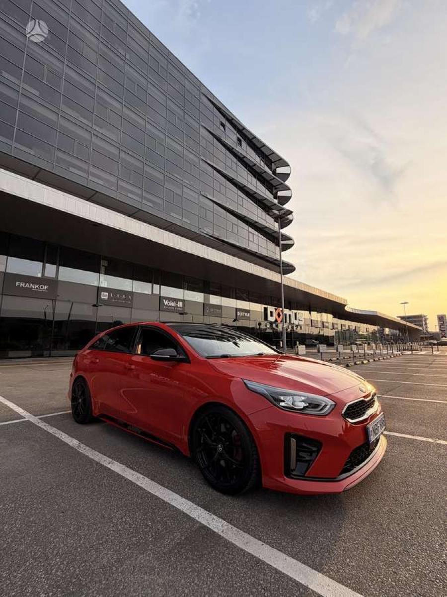 Sarkans Kia ProCeed 2019 Viļņa, ar dzinēja tilpumu 1.59 L un nobraukumu 53 tūkst. km par 18650 €, foto 4 vietnē AUTOMOTO.COM.LV