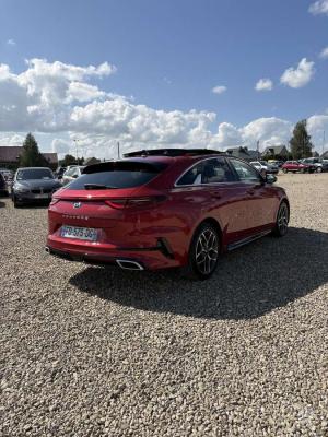 Red Kia ProCeed 2019 in Taurage, with an engine capacity of 1.60 L and mileage of 168 thousand km for 14800 €, photo 6 on AUTOMOTO.COM.LV