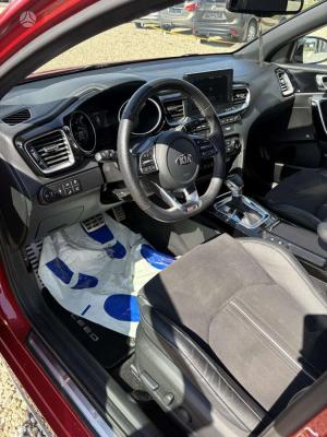 Red Kia ProCeed 2019 in Taurage, with an engine capacity of 1.60 L and mileage of 168 thousand km for 14800 €, photo 9 on AUTOMOTO.COM.LV