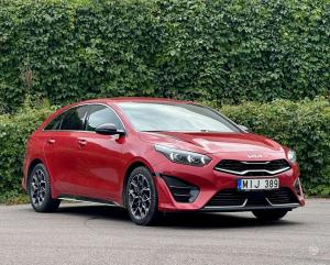 Red Kia ProCeed 2022 in Vilnius, with an engine capacity of 1.50 L and mileage of 124 thousand km for 15500 €, photo 4 on AUTOMOTO.COM.LV