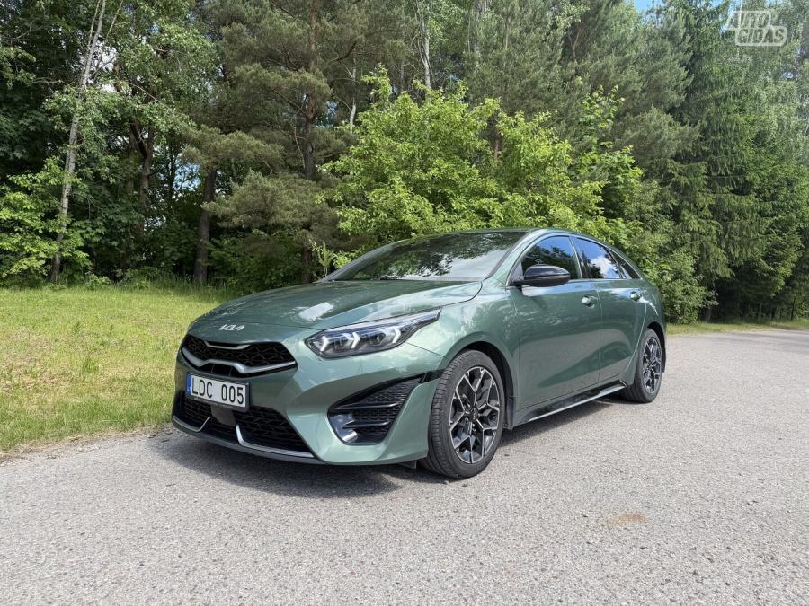 Kia ProCeed 2022 in Vilnius, with an engine capacity of 1.50 L and mileage of 93 thousand km for 18200 €, photo 1 on AUTOMOTO.COM.LV