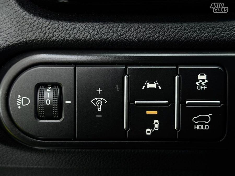 White Kia ProCeed 2019 in Avizieniai, with an engine capacity of 1.60 L and mileage of 84 thousand km for 16300 €, photo 26 on AUTOMOTO.COM.LV
