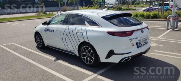 White Kia ProCeed 2019 in Riga, with an engine capacity of 1.40 L and mileage of 176 thousand km for 12900 €, photo 7 on AUTOMOTO.COM.LV