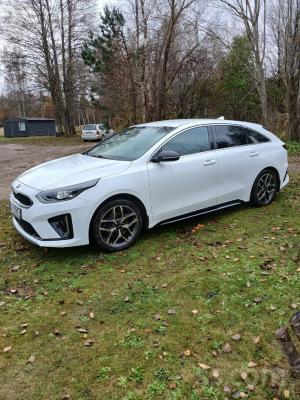 Balts Kia ProCeed 2019 Jūrmala, ar dzinēja tilpumu 1.40 L un nobraukumu 106 tūkst. km par 15000 €, foto  vietnē AUTOMOTO.COM.LV