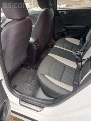 Balts Kia ProCeed 2019 Jūrmala, ar dzinēja tilpumu 1.40 L un nobraukumu 106 tūkst. km par 15000 €, foto 8 vietnē AUTOMOTO.COM.LV