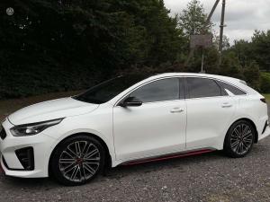 White Kia ProCeed 2019 in Kaunas, with an engine capacity of 1.59 L and mileage of 157 thousand km for 16700 €, photo 4 on AUTOMOTO.COM.LV