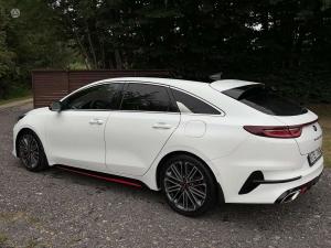 White Kia ProCeed 2019 in Kaunas, with an engine capacity of 1.59 L and mileage of 157 thousand km for 16700 €, photo 5 on AUTOMOTO.COM.LV