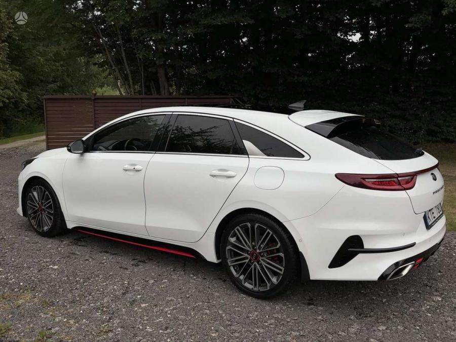 White Kia ProCeed 2019 in Kaunas, with an engine capacity of 1.59 L and mileage of 157 thousand km for 16700 €, photo 5 on AUTOMOTO.COM.LV