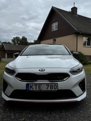 White Kia ProCeed 2019 in Kaunas, with an engine capacity of 1.59 L and mileage of 157 thousand km for 16700 €, photo 9 on AUTOMOTO.COM.LV