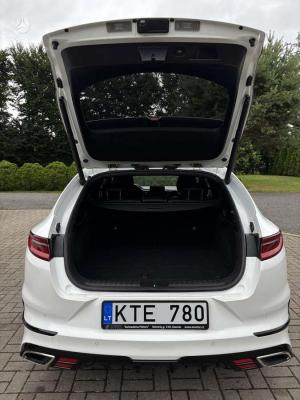 White Kia ProCeed 2019 in Kaunas, with an engine capacity of 1.59 L and mileage of 157 thousand km for 16700 €, photo 19 on AUTOMOTO.COM.LV