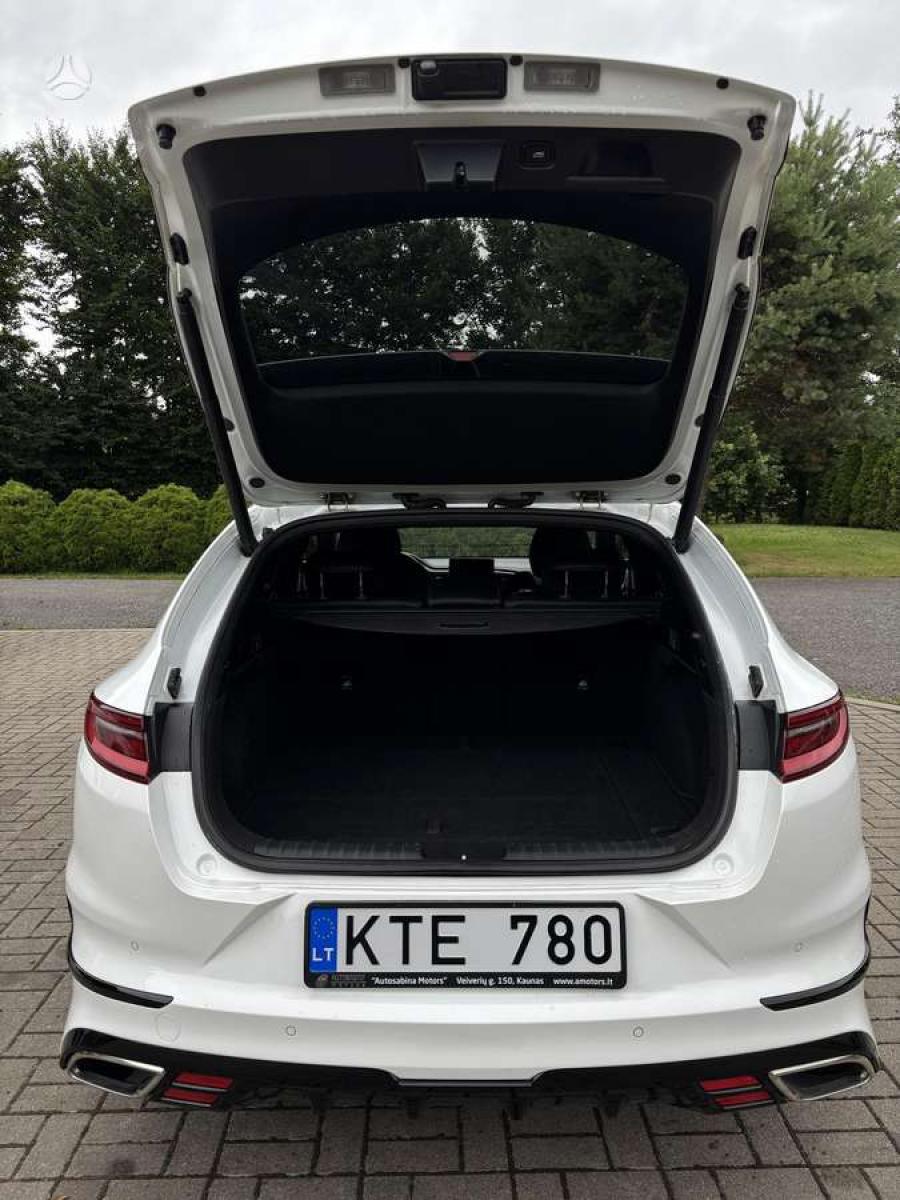 White Kia ProCeed 2019 in Kaunas, with an engine capacity of 1.59 L and mileage of 157 thousand km for 16700 €, photo 19 on AUTOMOTO.COM.LV