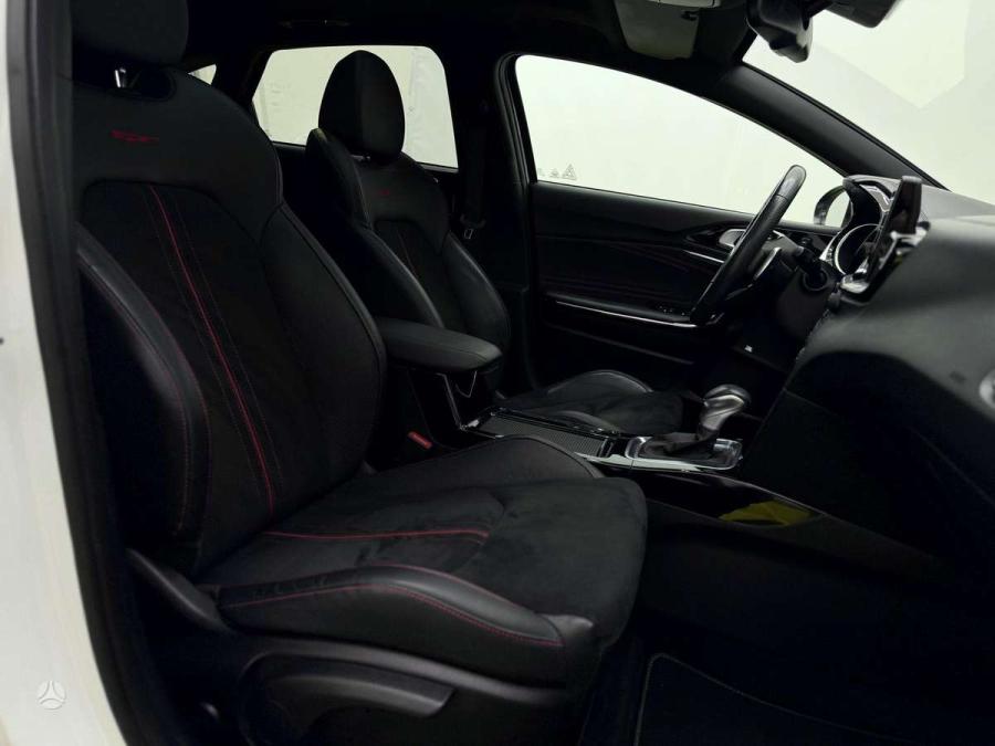 White Kia ProCeed 2019 in Vilnius, with an engine capacity of 1.59 L and mileage of 84 thousand km for 16300 €, photo 16 on AUTOMOTO.COM.LV