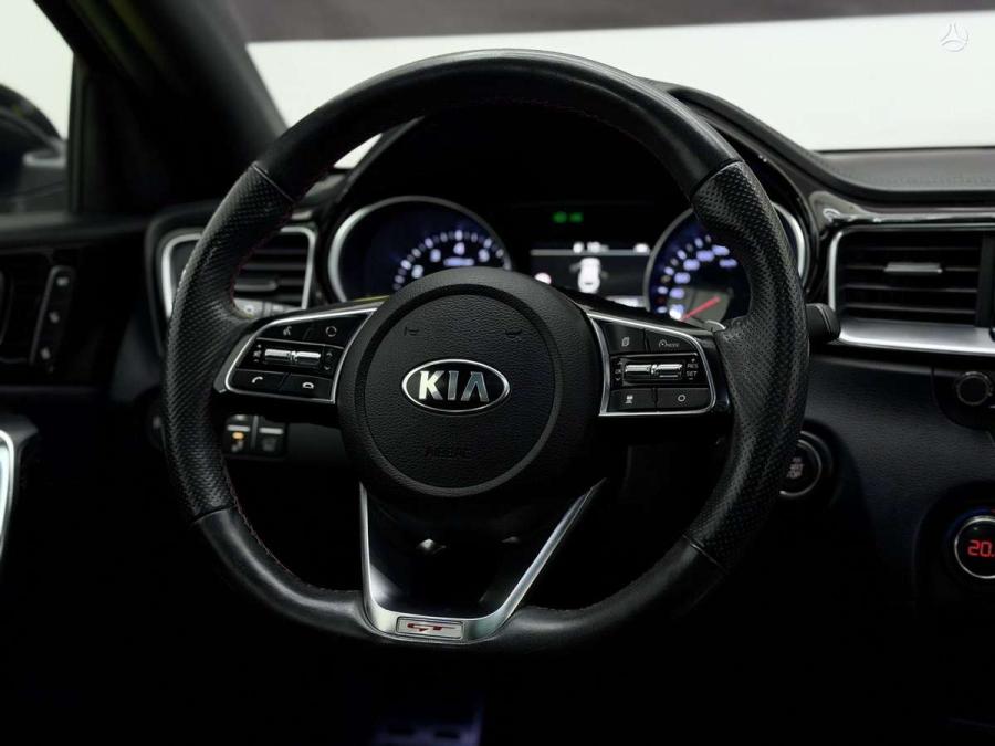 White Kia ProCeed 2019 in Vilnius, with an engine capacity of 1.59 L and mileage of 84 thousand km for 16300 €, photo 19 on AUTOMOTO.COM.LV